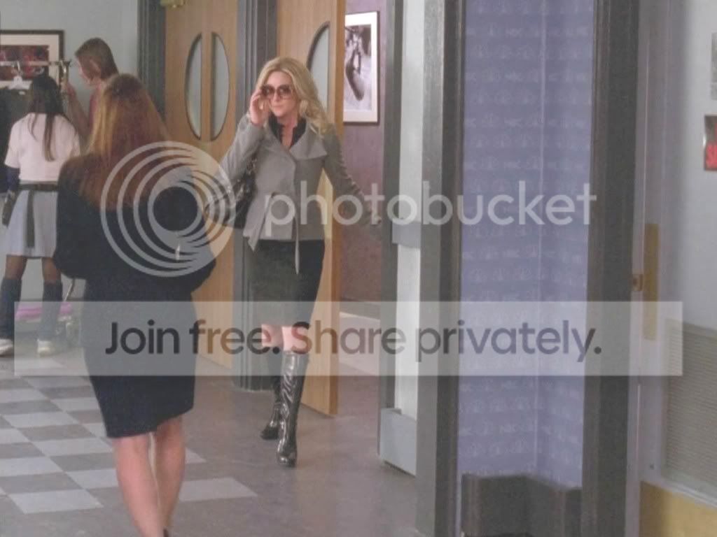 Jane Krakowski In Boots Photo by stoneinboots | Photobucket